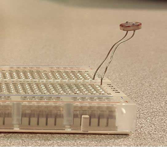 Design a Luxmeter with an LDR and an Arduino